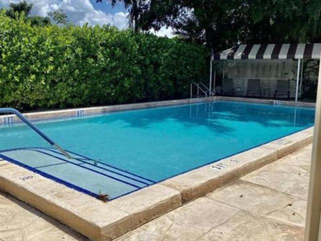 3 Br, 2 bath, Condo 4501 Fountains Dr