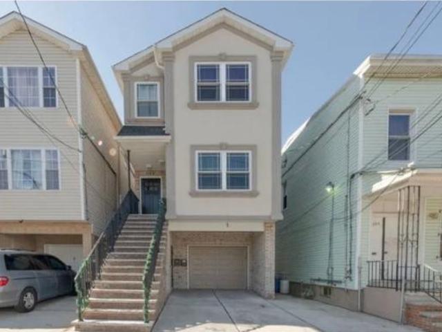 3 Br, 2 bath, Condo 452 Fulton St