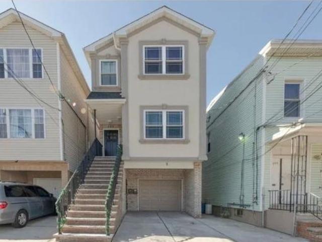 3 Br, 2 bath, Condo 452 Fulton St