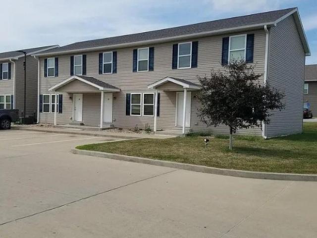 3 Br, 2 bath, Condo 4609 State St