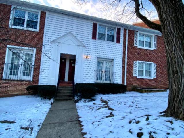 3 Br, 2 bath, Condo 4600 28th Rd S