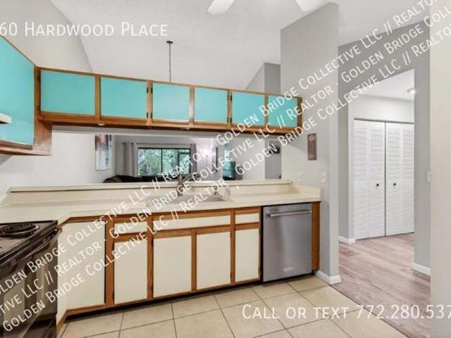3 Br, 2 bath, Condo 460 Hardwood Place