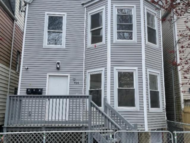 3 Br, 2 bath, Condo 466 Avon Ave