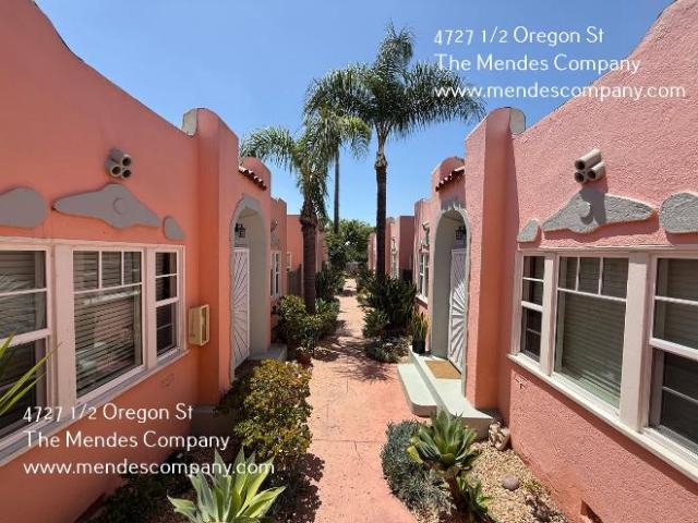 3 Br, 2 bath, Condo 4727 1/2 Oregon St