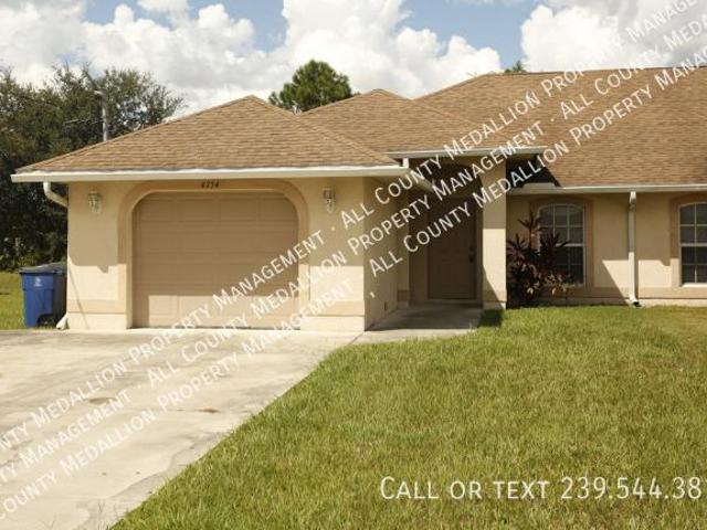 3 Br, 2 bath, Condo 4754 Leonard Blvd South