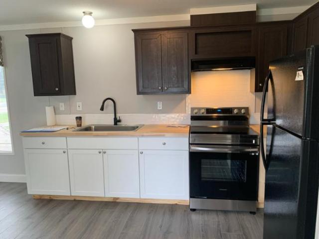 3 Br, 2 bath, Condo 4816 N Us Highway 441