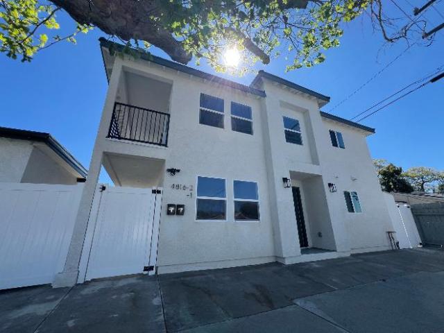 3 Br, 2 bath, Condo 4816 Hedda St