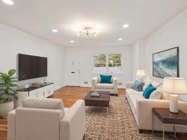 3 Br, 2 bath, Condo 500 Adams Ln