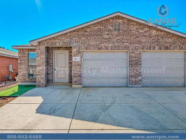 3 Br, 2 bath, Condo 505 E 21st St
