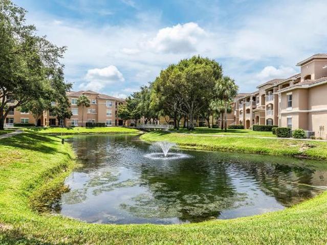 3 Br, 2 bath, Condo 5060 Fairways Cir