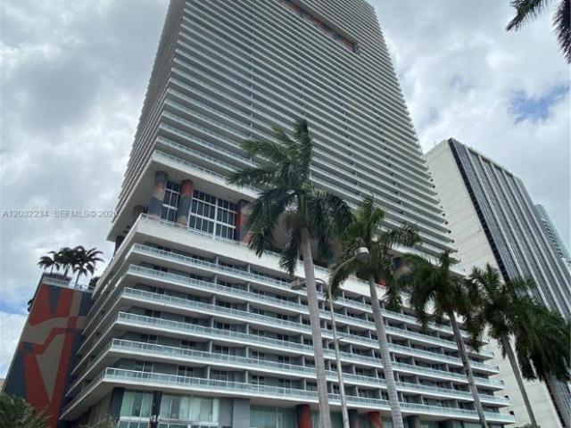 3 Br, 2 bath, Condo 50 Biscayne Blvd