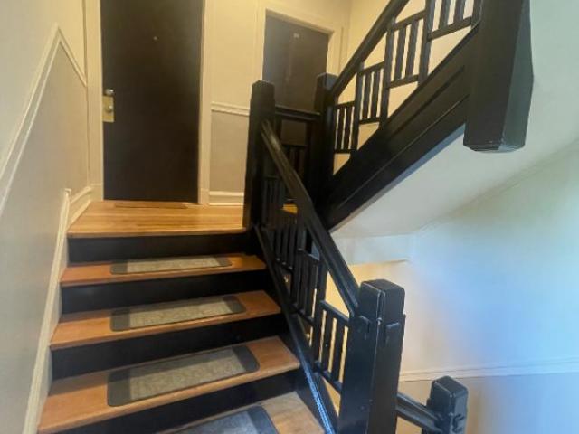 3 Br, 2 bath, Condo 5115 S Drexel Ave