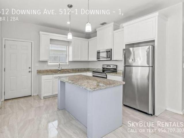3 Br, 2 bath, Condo 512 Downing Ave