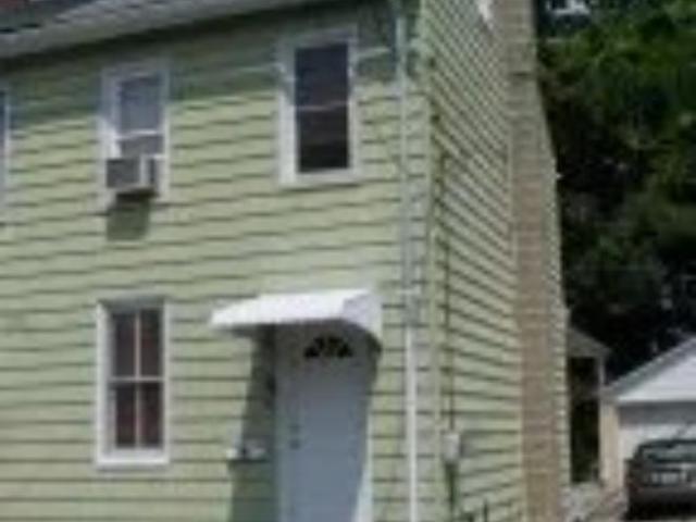 3 Br, 2 bath, Condo 516 Jones St