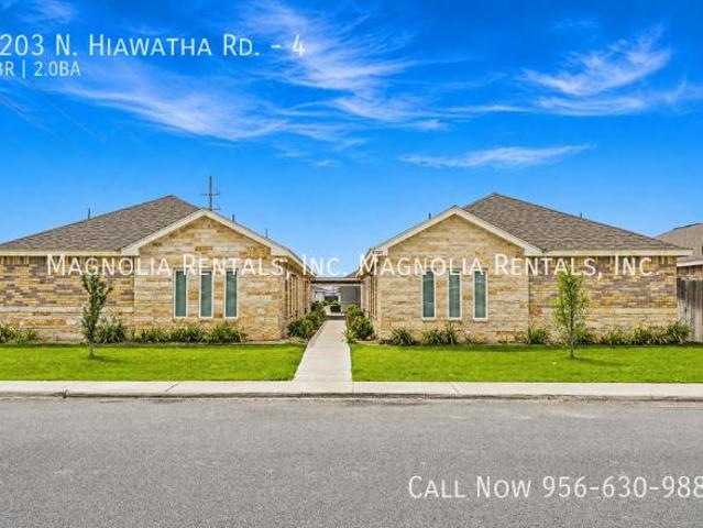 3 Br, 2 bath, Condo 5203 N Hiawatha Rd
