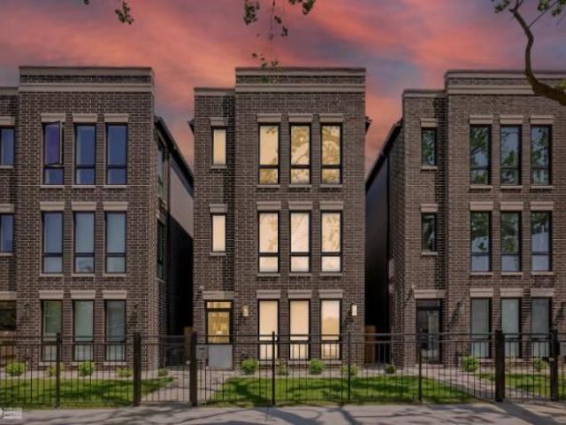 3 Br, 2 bath, Condo 5203 S Wabash Avenue