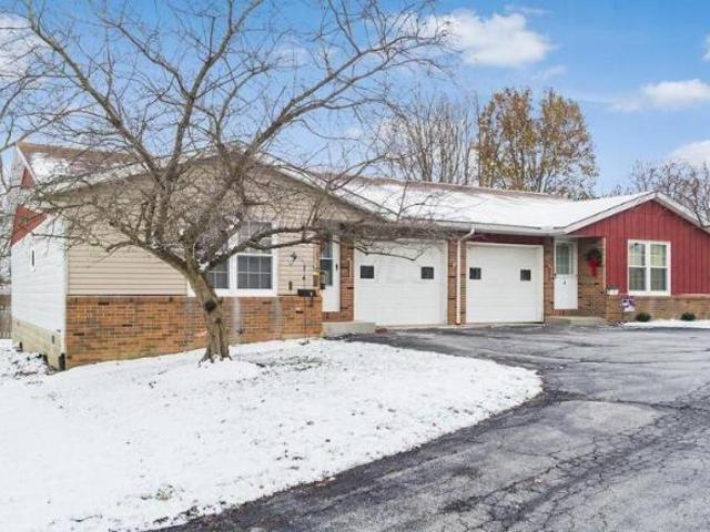 3 Br, 2 bath, Condo 520 Buckeye St