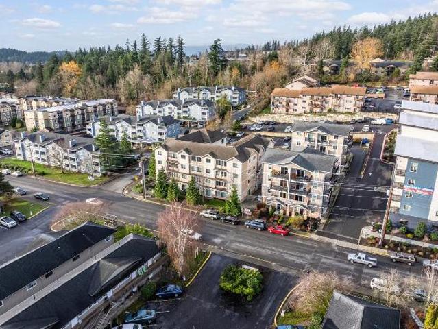 3 Br, 2 bath, Condo 524 32nd St