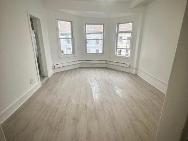 3 Br, 2 bath, Condo 530 Summer St