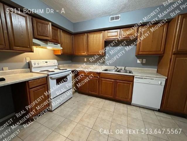 3 Br, 2 bath, Condo 5311 Boehm Dr