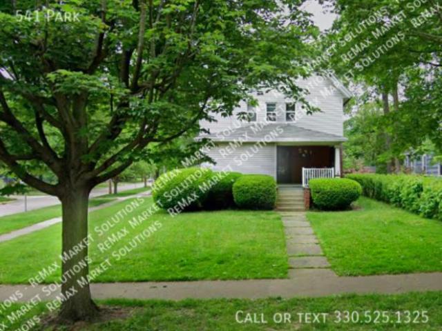 3 Br, 2 bath, Condo 541 Park