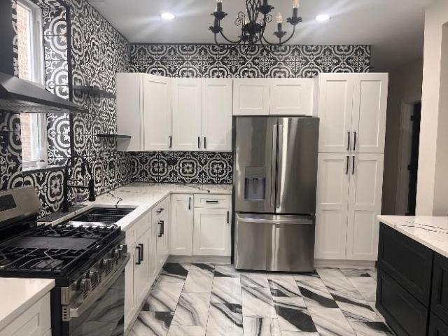 3 Br, 2 bath, Condo 5422 W Jackson Blvd