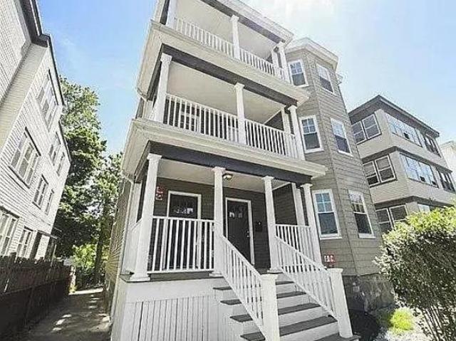 3 Br, 2 bath, Condo 588 Adams St