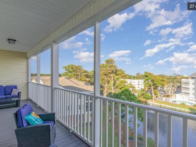 3 Br, 2 bath, Condo 601 Hillside Dr
