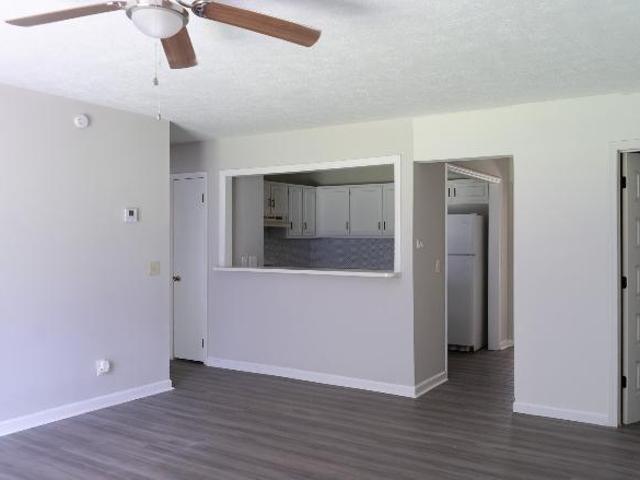 3 Br, 2 bath, Condo 6197 Trestlewood Dr