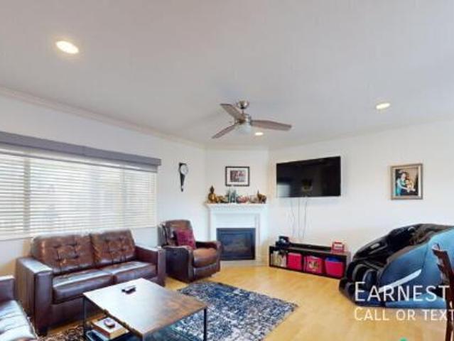 3 Br, 2 bath, Condo 620 E Palm Ave