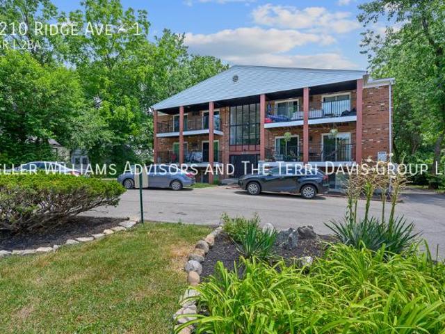 3 Br, 2 bath, Condo 6210 Ridge Ave