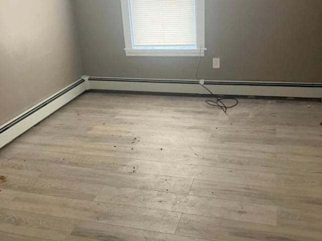 3 Br, 2 bath, Condo 62 Trafford St