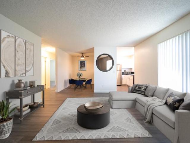3 Br, 2 bath, Condo 631 Blackshaw Ln