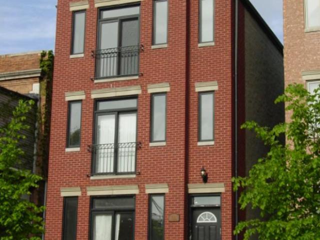 3 Br, 2 bath, Condo 6330 S Ingleside Avenue