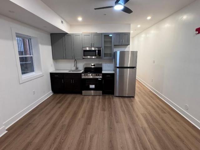 3 Br, 2 bath, Condo 647 N 16th St