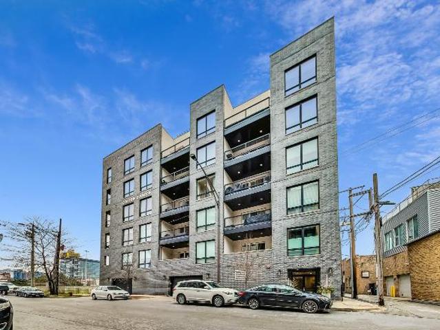 3 Br, 2 bath, Condo 650 N Morgan