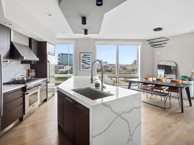3 Br, 2 bath, Condo 650 N Morgan