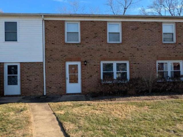 3 Br, 2 bath, Condo 65 Pleasant Hill Road