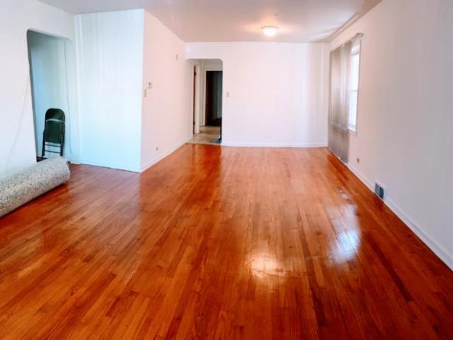 3 Br, 2 bath, Condo 6623 N California Ave