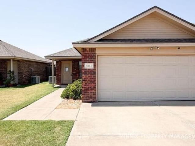 3 Br, 2 bath, Condo 6708 Oakridge Ave