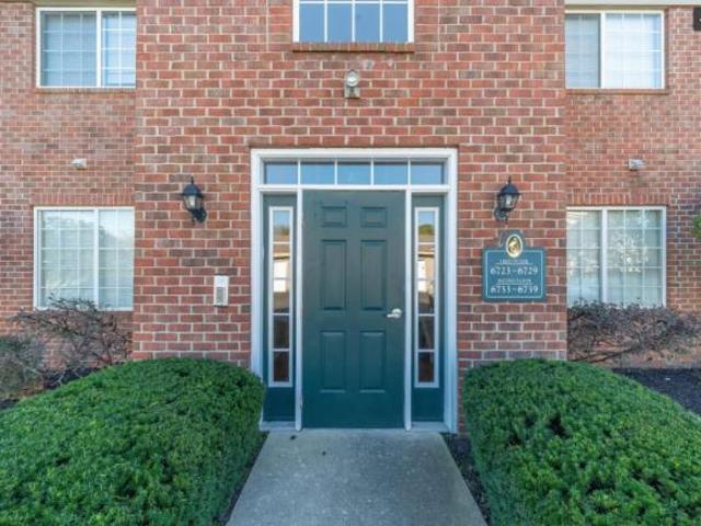 3 Br, 2 bath, Condo 6733 Dorothys Xing