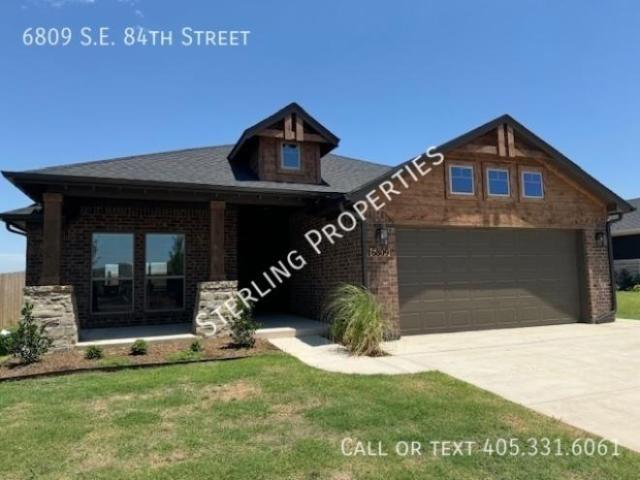 3 Br, 2 bath, Condo 6809 S E 84th Street