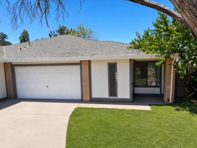 3 Br, 2 bath, Condo 6801 Concert Way