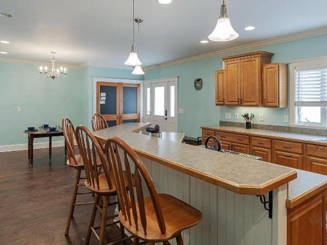 3 Br, 2 bath, Condo 73 Main Street