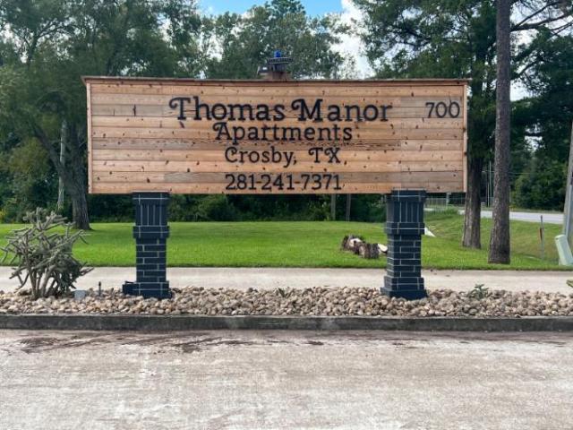 3 Br, 2 bath, Condo 700 Fm 1942