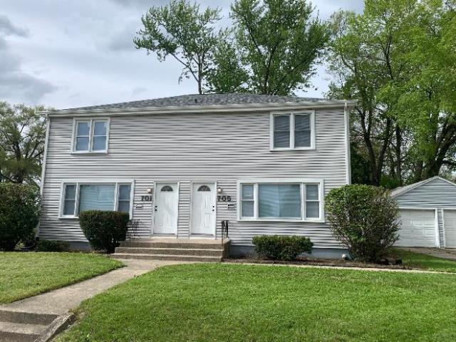 3 Br, 2 bath, Condo 705 E Rudisill Blvd