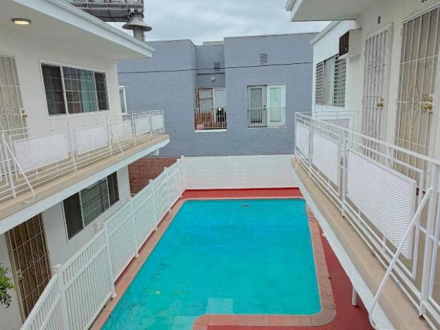 3 Br, 2 bath, Condo 707 N Genesee Ave