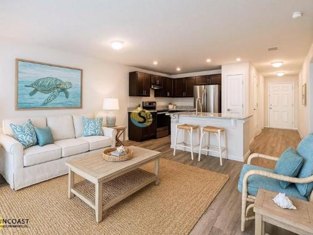 3 Br, 2 bath, Condo 70 Plain View Dr