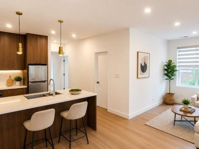 3 Br, 2 bath, Condo 710 W 26th St