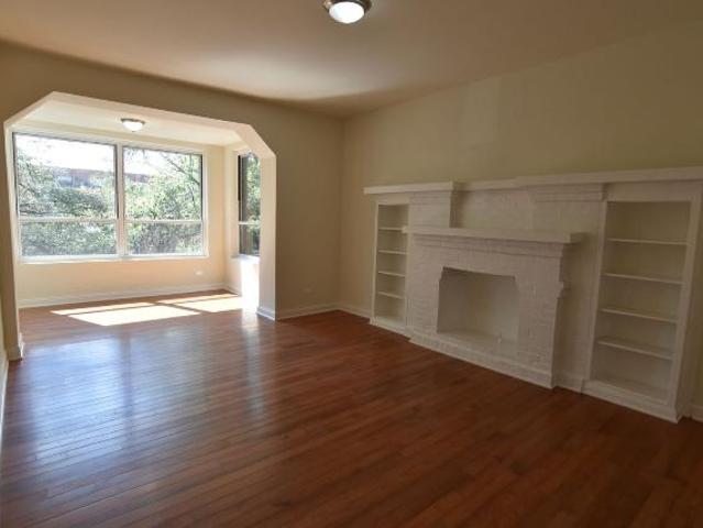 3 Br, 2 bath, Condo 710 W Grace